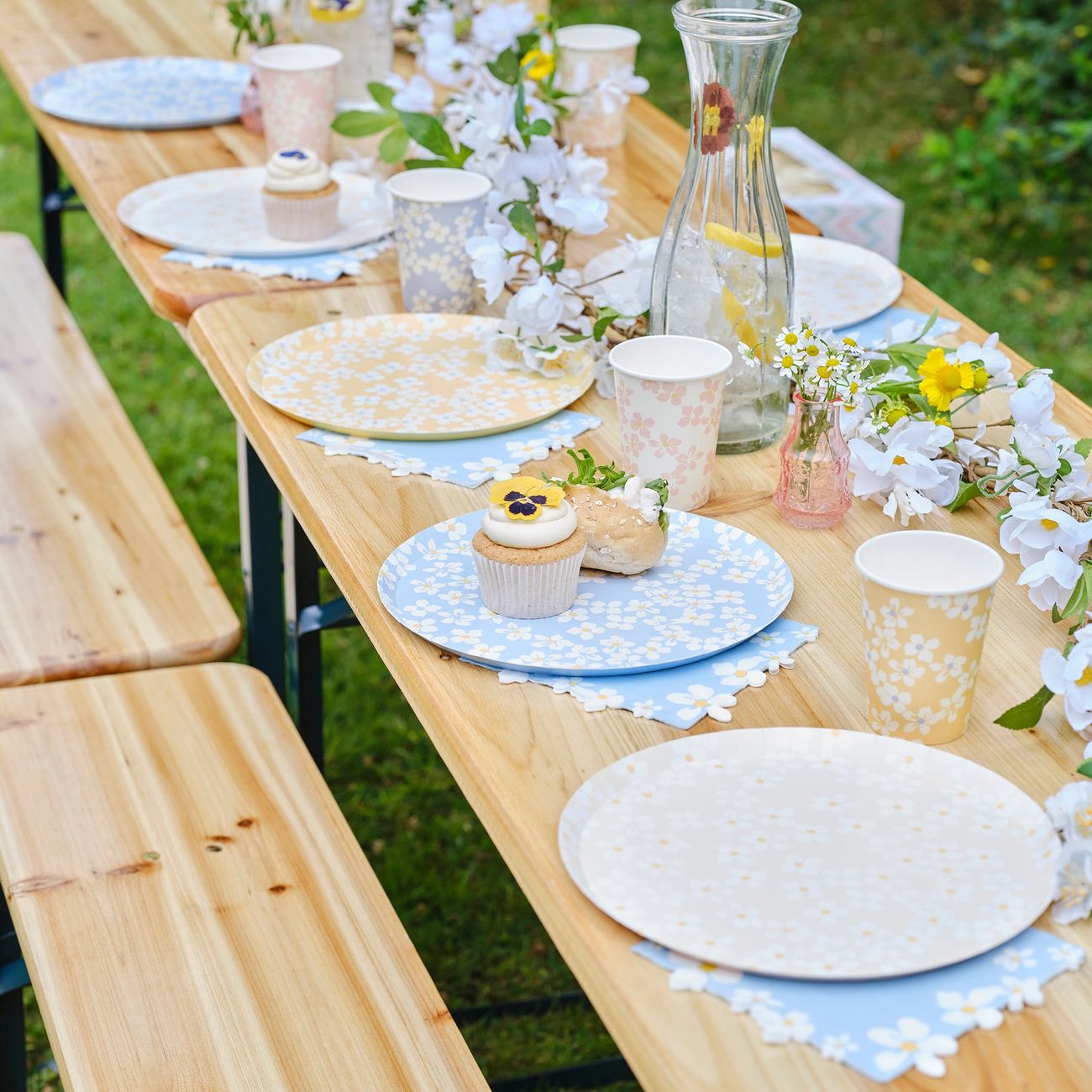 Papptallerkener Floral Pastell | Partyking